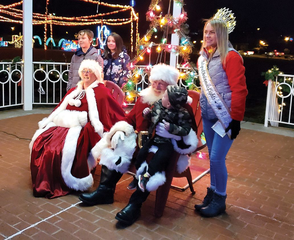 Picture This: Belpre Holiday Lights Parade 2021 | News, Sports, Jobs ...